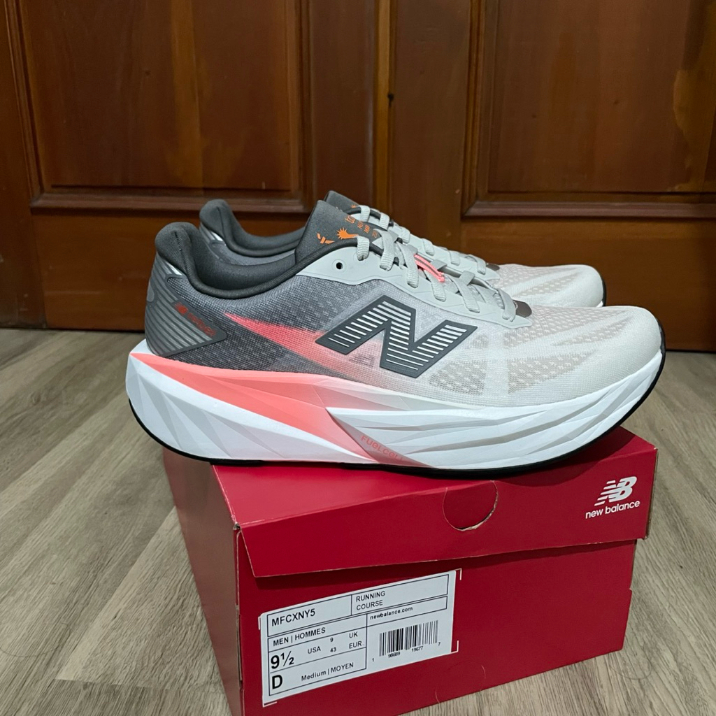 Jual Sepatu Lari New Balance Rebel V5 NYC Marathon Original 100% Resmi ...
