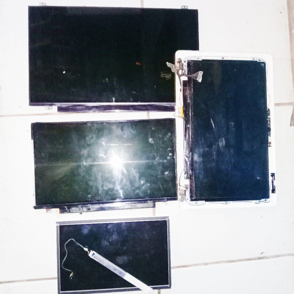 Jual layar panel led lcd laptop semua ukuran 14 in 11,5 in 8 in 40 pin ...