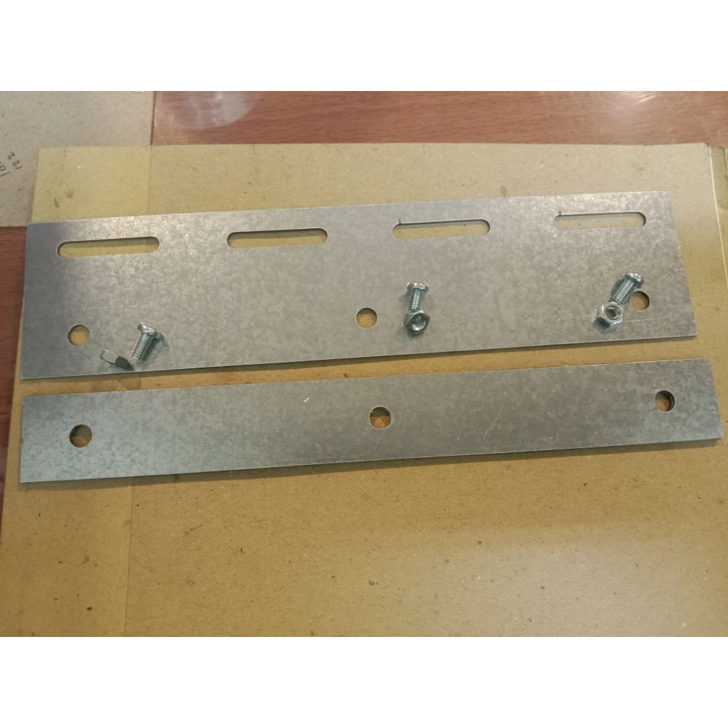 Jual Bracket Gantungan tirai pvc Galvanis + baut buat pvc 20cm | Shopee ...