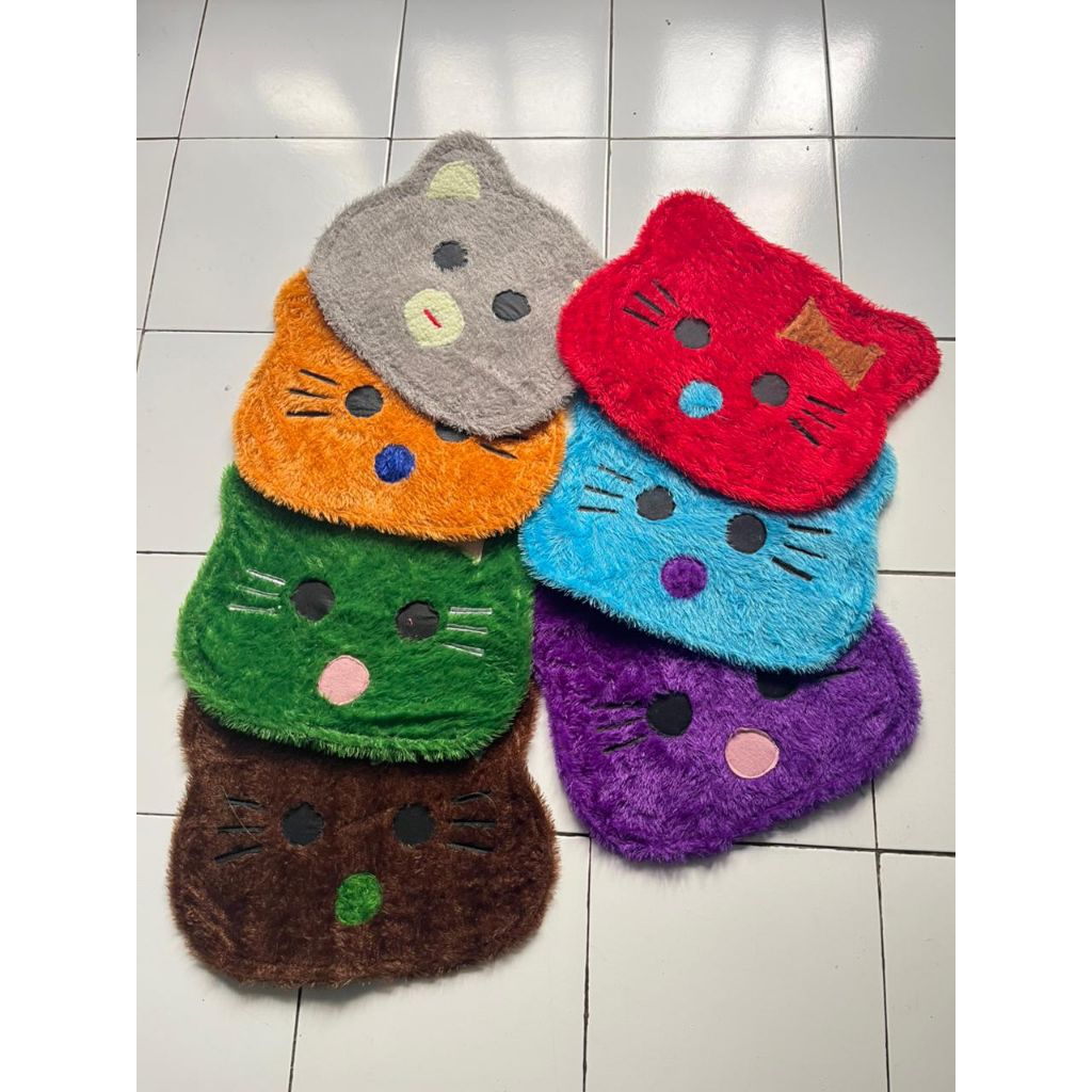 Jual keset kaki karakter lucu bulu rasfur hello Kitty , Doraemon,keropi ...