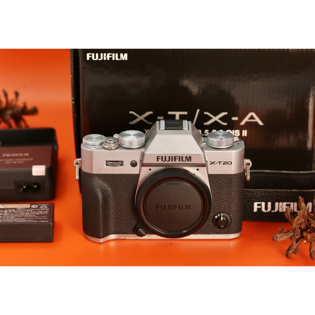 Jual Fujifilm XT-20 XT20 Body Only Fullset B885 | Shopee Indonesia