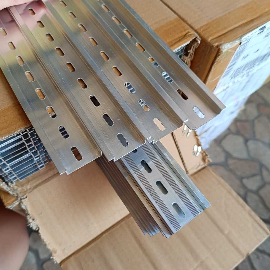 Jual Rel Mcb Aluminium 1 Fungsi 1 Meter Din Rail Mcb Almunium 0.9mm 1 ...