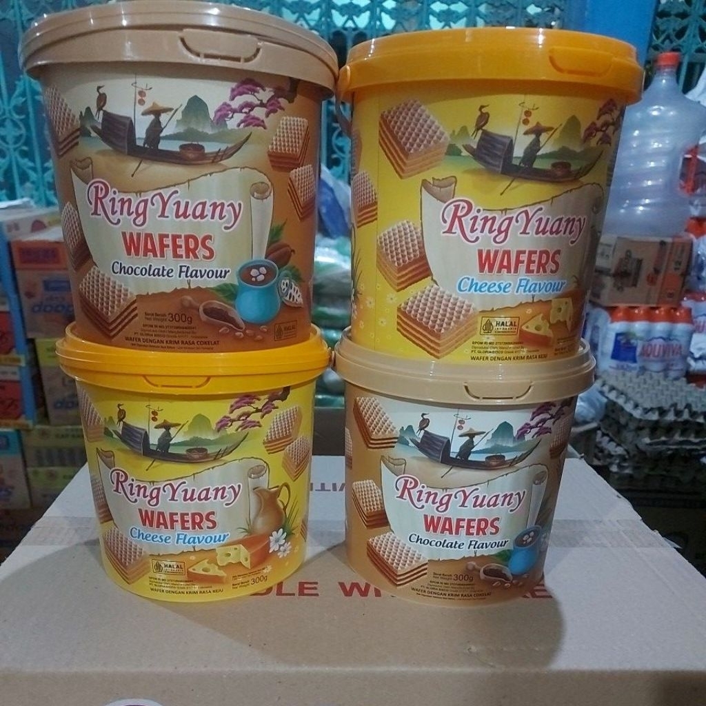 Jual biskitop wafer ring yuany 300gr 1 dus isi 6pcs | Shopee Indonesia