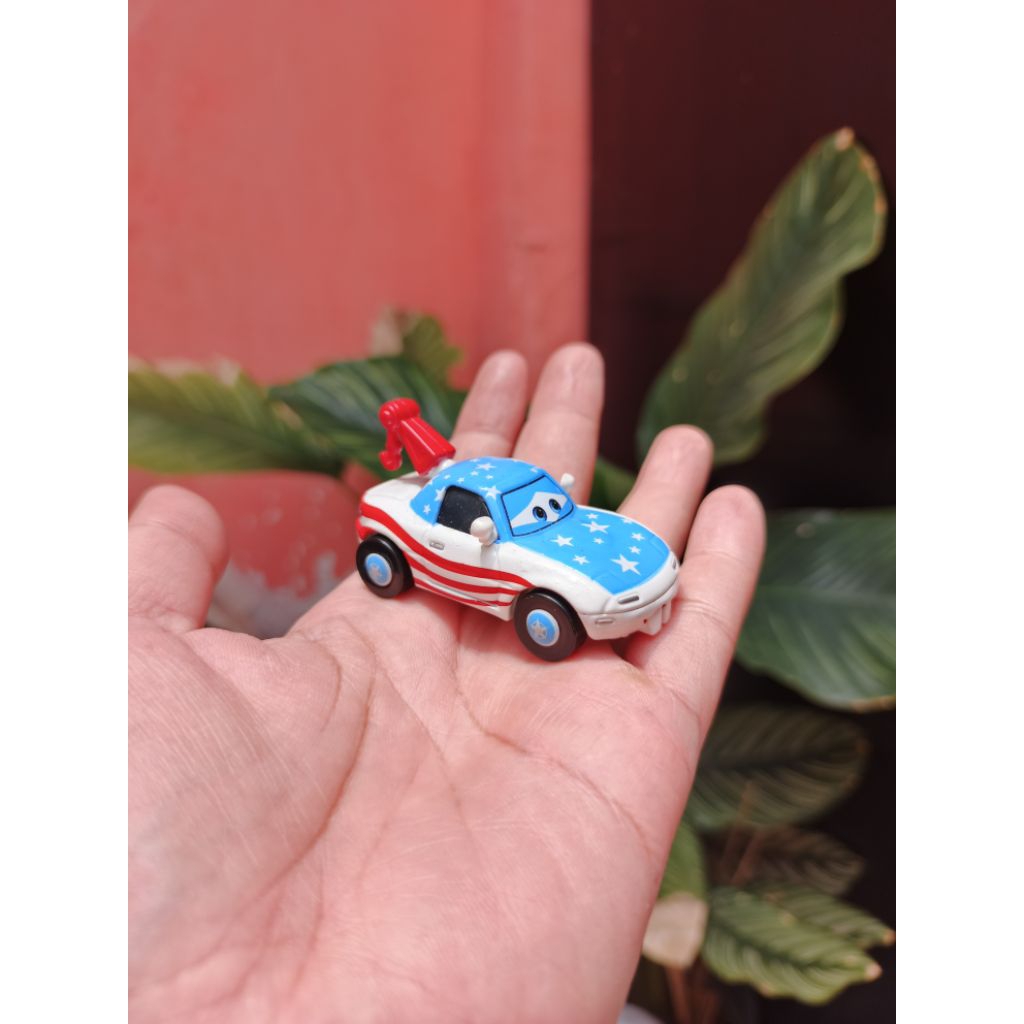 Jual Diecast Disney Pixar Cars Mia Tia Mater the Greater fan Mazda ...