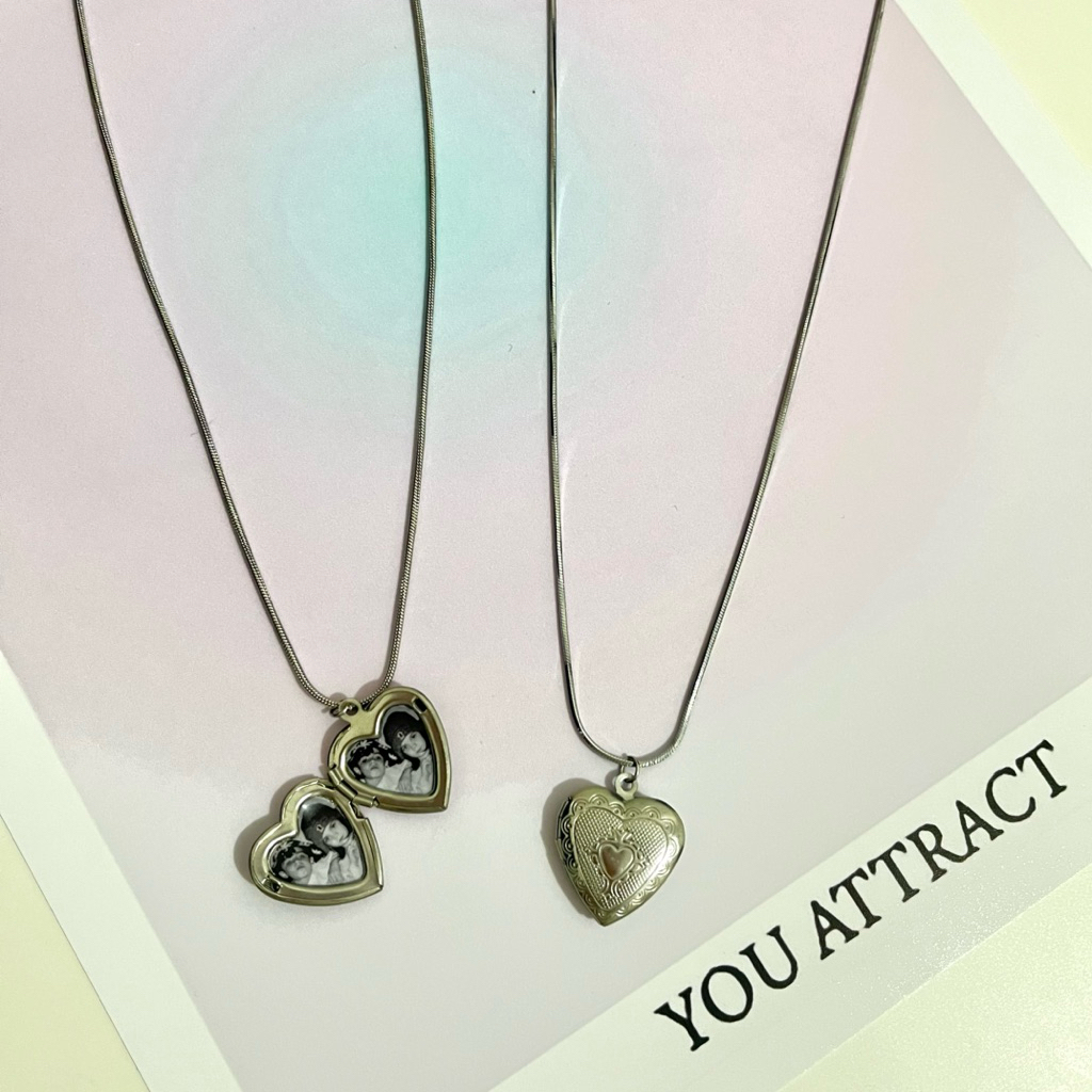 Jual necklace custome foto / kalung titanium liontin love anti karat ...
