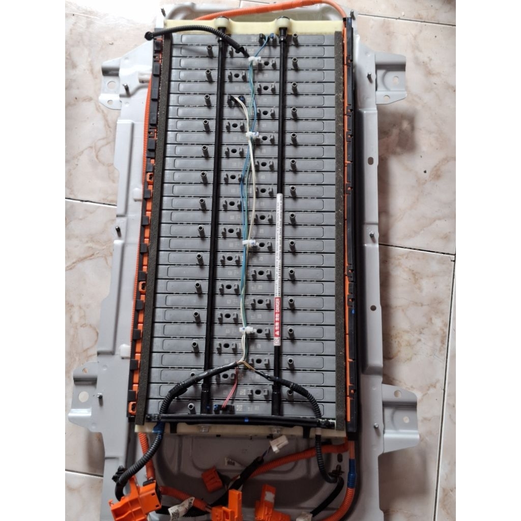 Jual Baterai BATTERAI Battery mobil Toyota Innova Zenix Hybrid (KONDISI ...