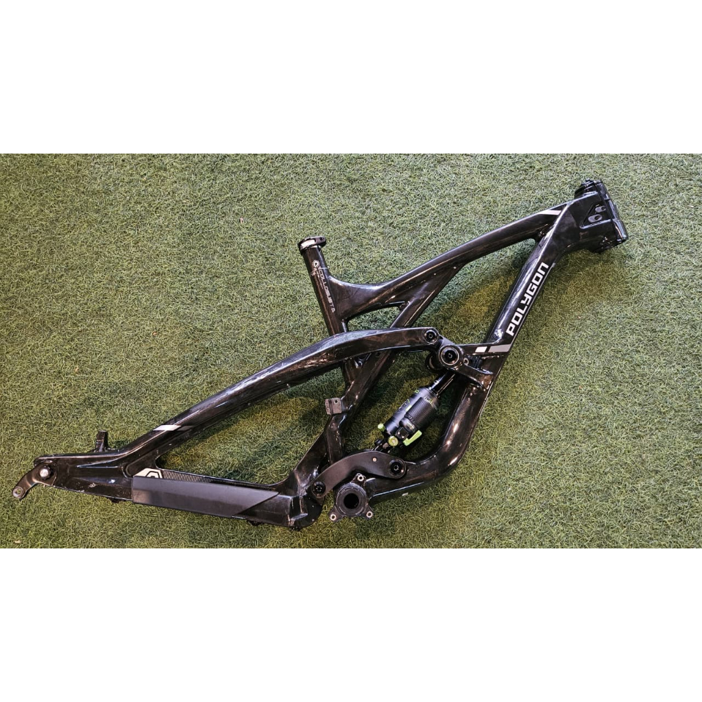 Jual FRAME POLYGON COLLOSUS T8 2016 Carbon 27.5 Bekas - Frame sepeda ...