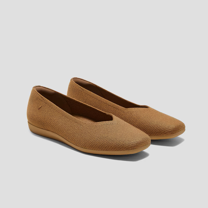 Jual VIVAIA Sepatu Wanita Lightweight Square-Toe V-Cut Flats (Margot ...