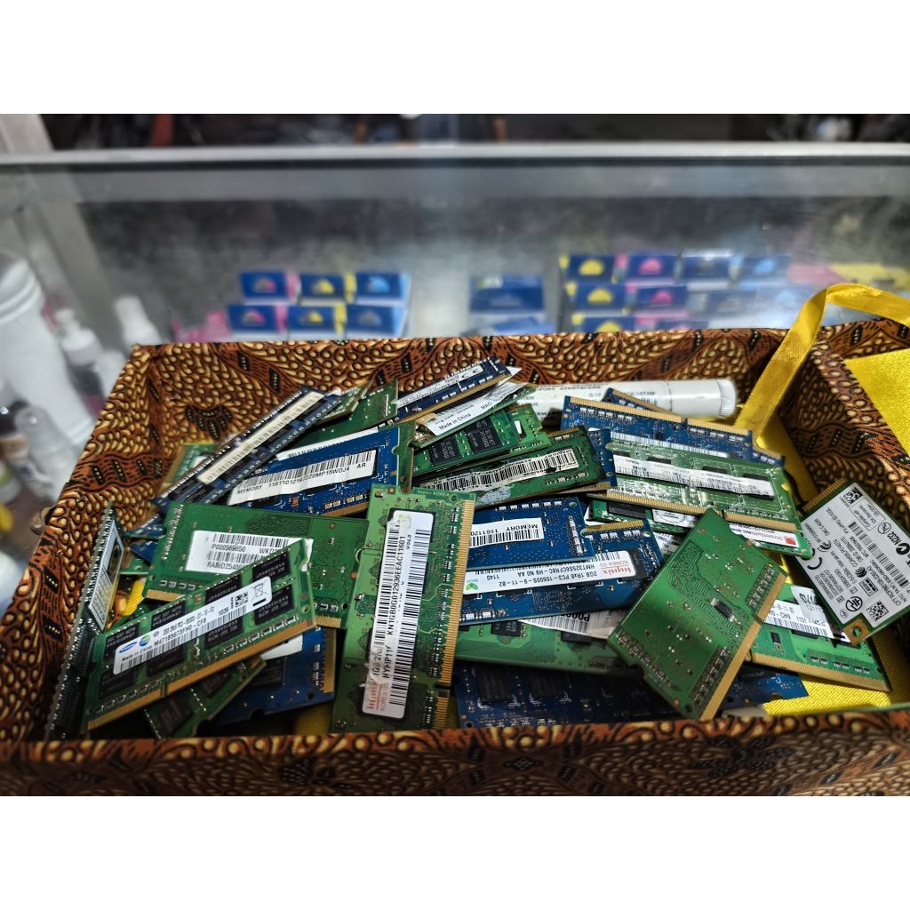 Jual Ram laptop ddr 3 seken unik bagus | Shopee Indonesia