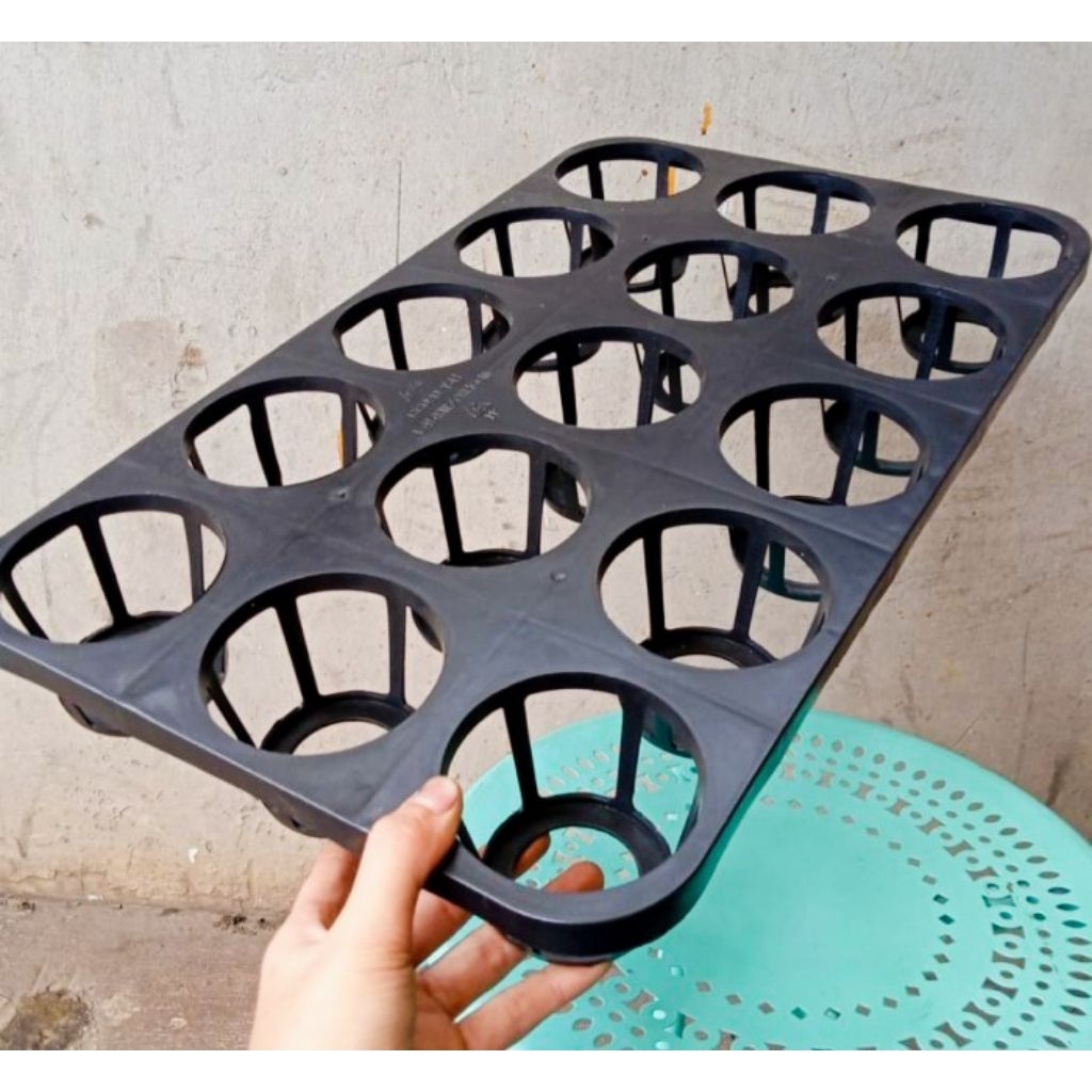 Jual Pot Tray Tanaman 12 Lubang/ Pot Tray Tanaman | Shopee Indonesia