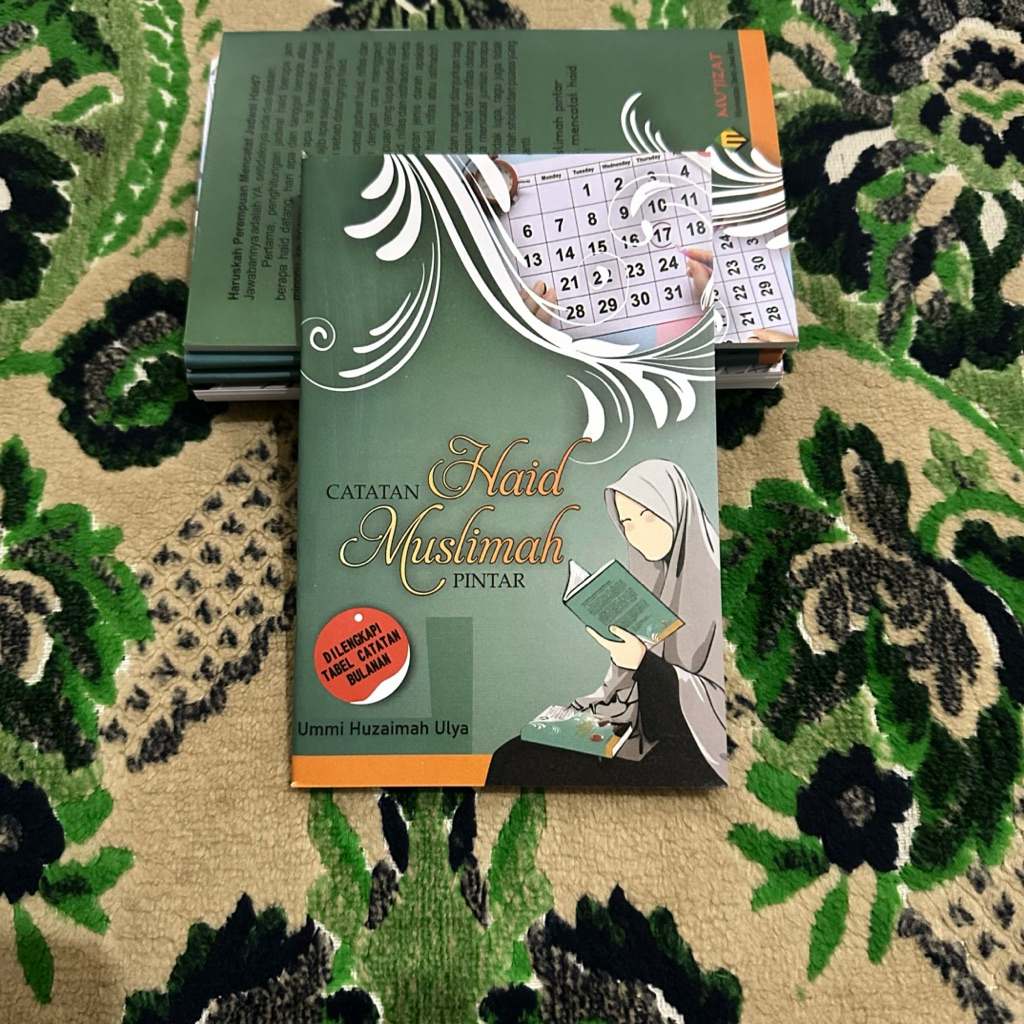 Jual Buku Catatan Haid Muslimah Pintar Dilengkapi Tabel Catatan Bulanan ...