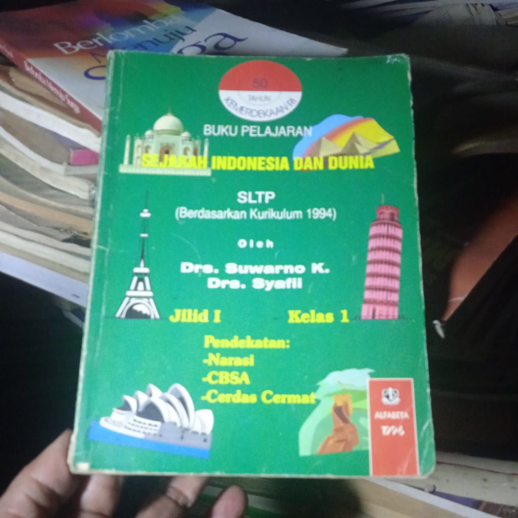 Jual buku Pelajaran Sejarah Indonesia dan Dunia, SLTP, 1, kelas 1 ...