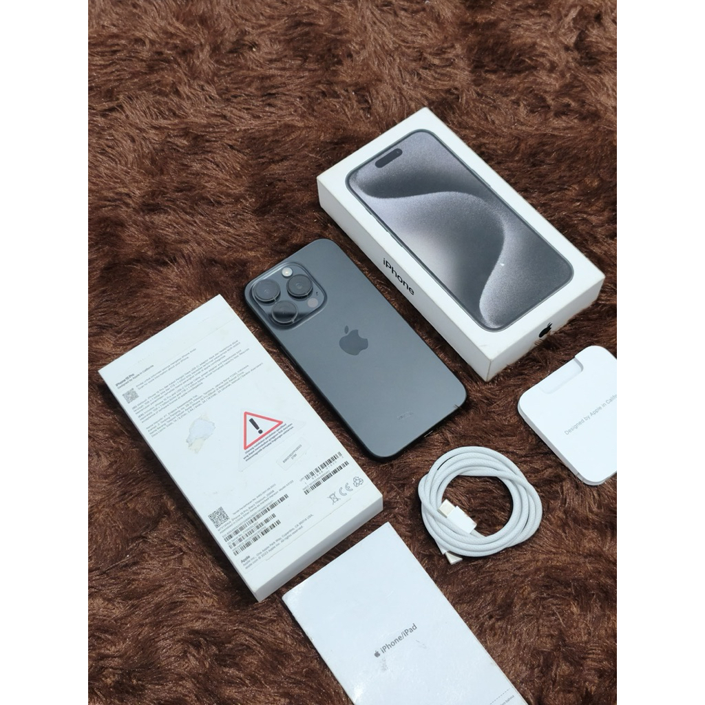 Jual iPhone 15 Pro 256GB iBox Fullset Original - Black Titanium | Shopee Indonesia