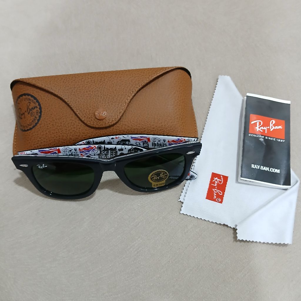 Jual Wayfarer Series – London Print (New Brand) | Shopee Indonesia