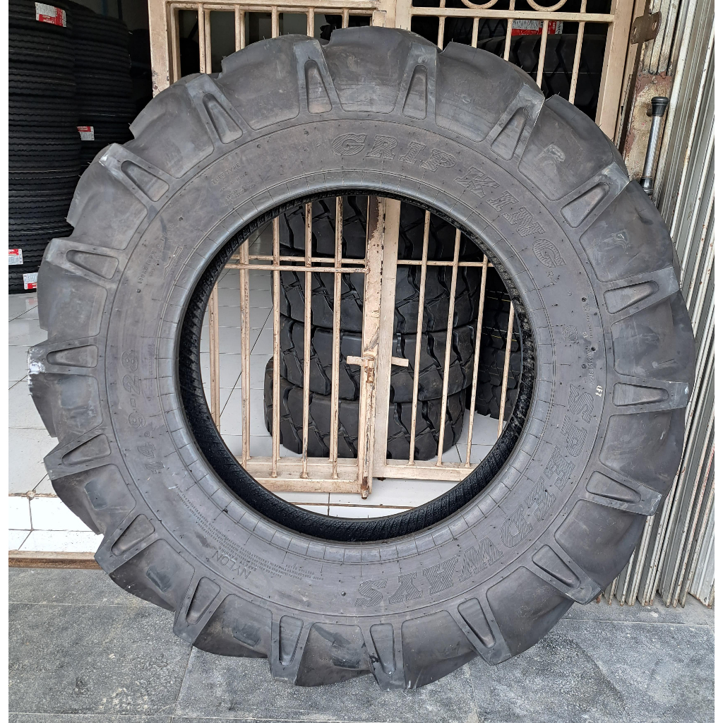 Jual Ban Traktor Speedways 14.9-28/8PR (Tube Type) | Shopee Indonesia