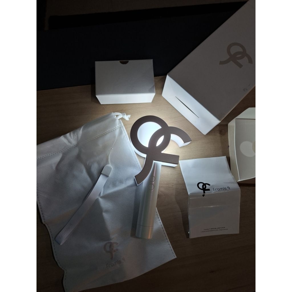 Jual lightstick Fromis_9 V1 used , ls fromis v1 bekas, ls fromis ...