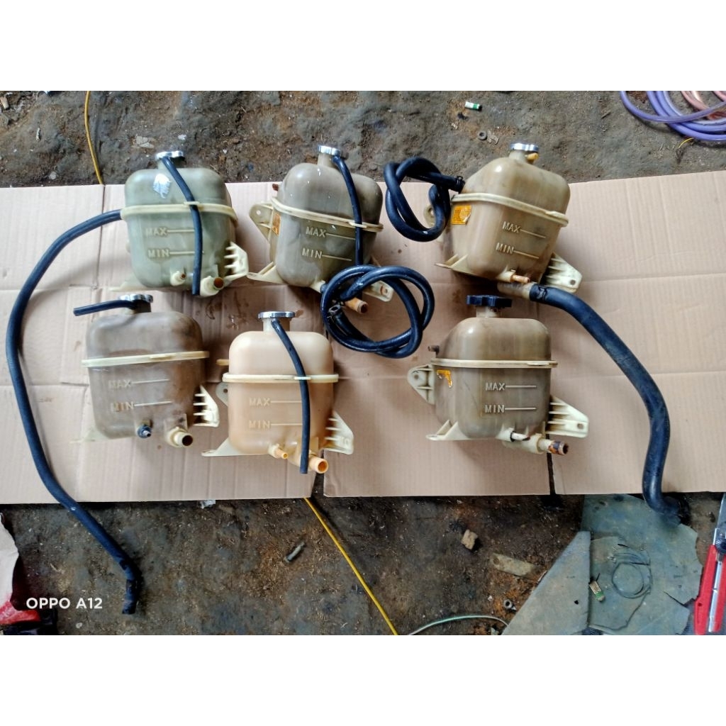 Jual Tabung Reservoir Penampungan Air Radiator Hyundai Trajet Original ...