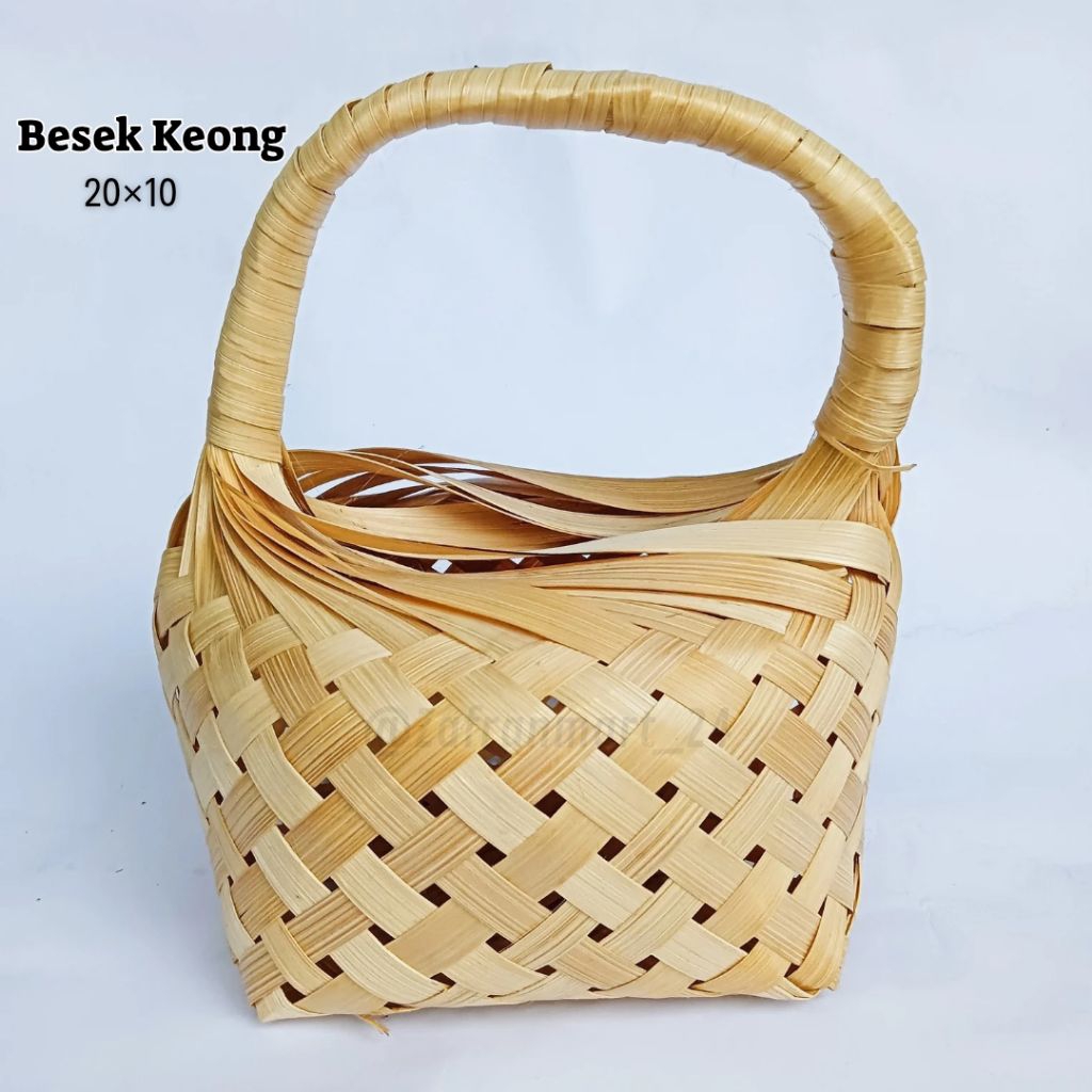 Jual Kerajinan Anyaman Bambu Besek Keong 20×10 (besar) | Shopee Indonesia