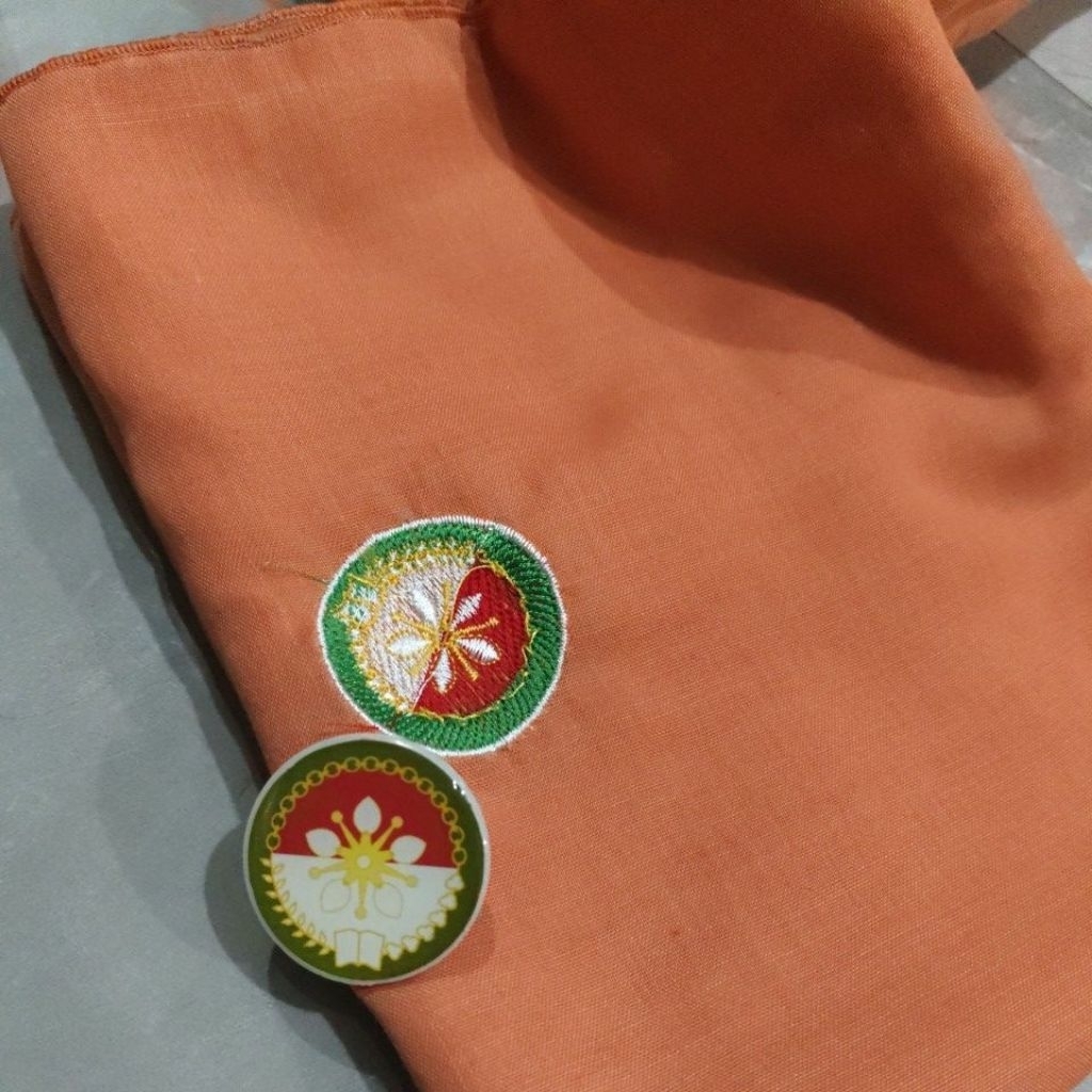 Jual kerudung dharma wanita DWP BORDIL LOGO DAN GERATIS PIN DWP kain ...