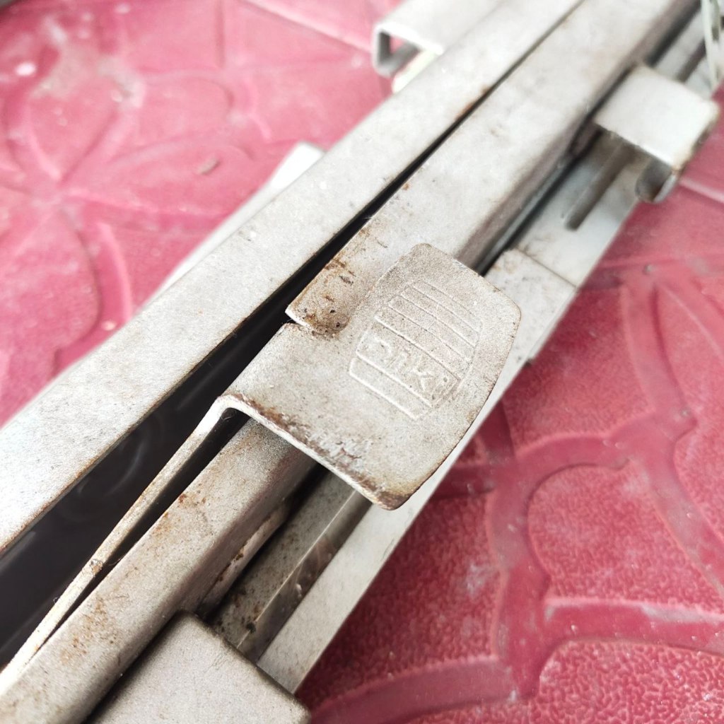 Jual Rangka Jendela Kaca Nako Besi / Jalusi Window Aluminium - Pengatur ...