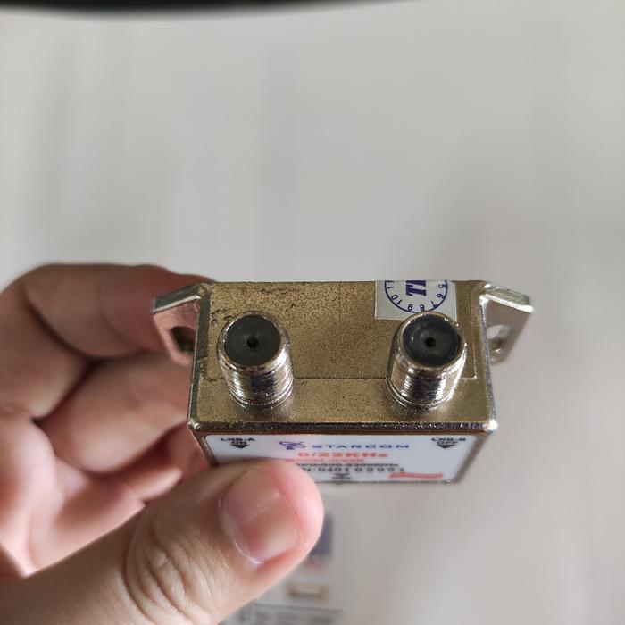 Jual DISEQ SWITCH PARABOLA STARCOM 0/22KHZ 2X1 LNB SPLITTER | Shopee ...