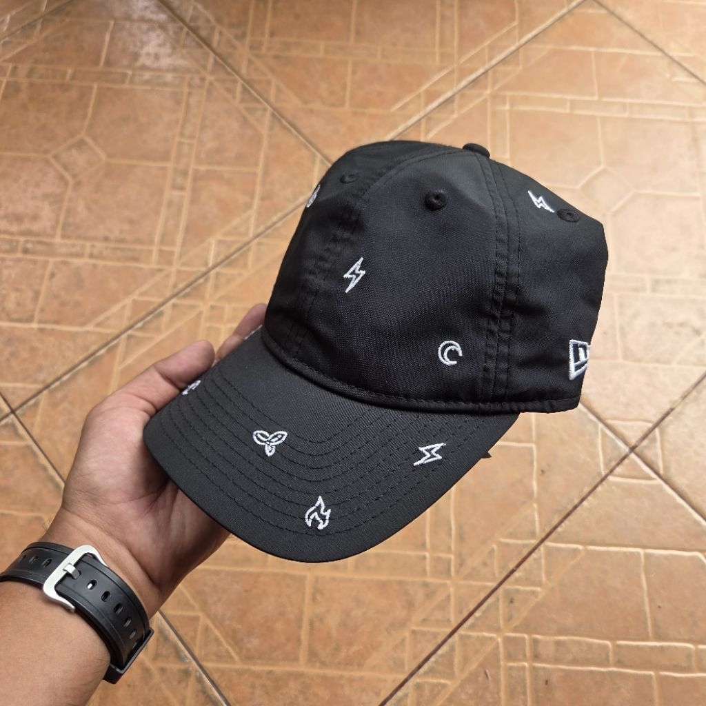 Jual NEW ERA 9FOURTY OUTDOOR MULTI LOGO OSFM | Shopee Indonesia