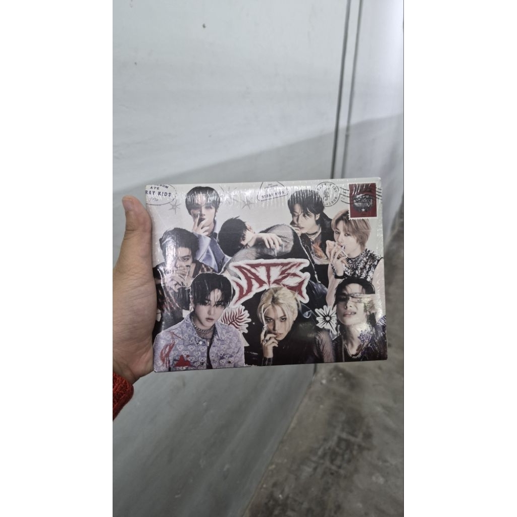Jual Stray Kids Mini Album ATE | Letter Ver. | Shopee Indonesia