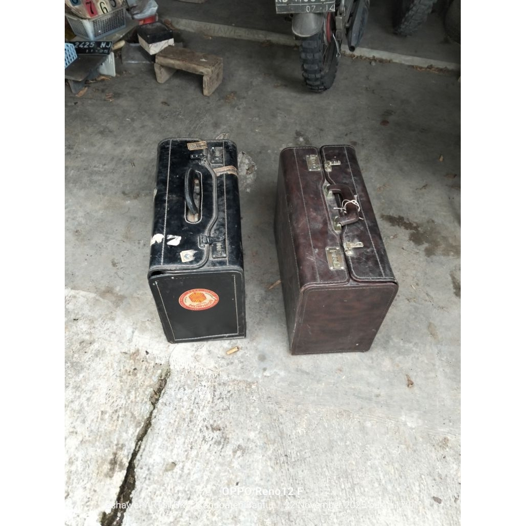 Jual koper lawas 49x35x23 model jadul bekas pegawe BANK | Shopee Indonesia
