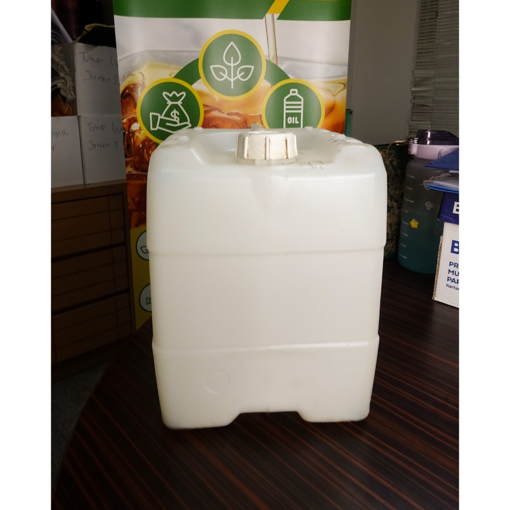 Jual JERIGEN 18 LITER / JERIGEN BEKAS PAKAI / JERIGEN MINYAK / DERIGEN ...