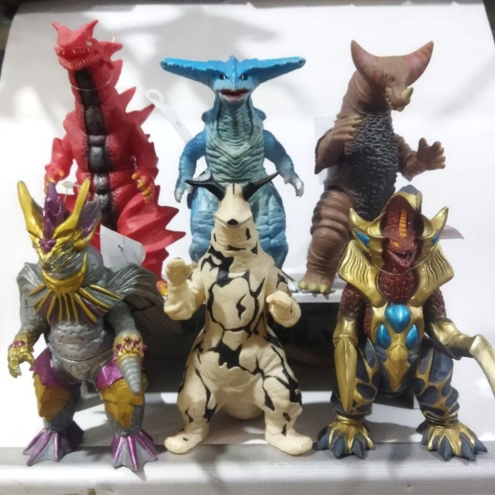 Jual SOFUBI SOFT VINYL MONSTER KAIJU ULTRAMAN ALL ORIGINAL BANDAI Team ...