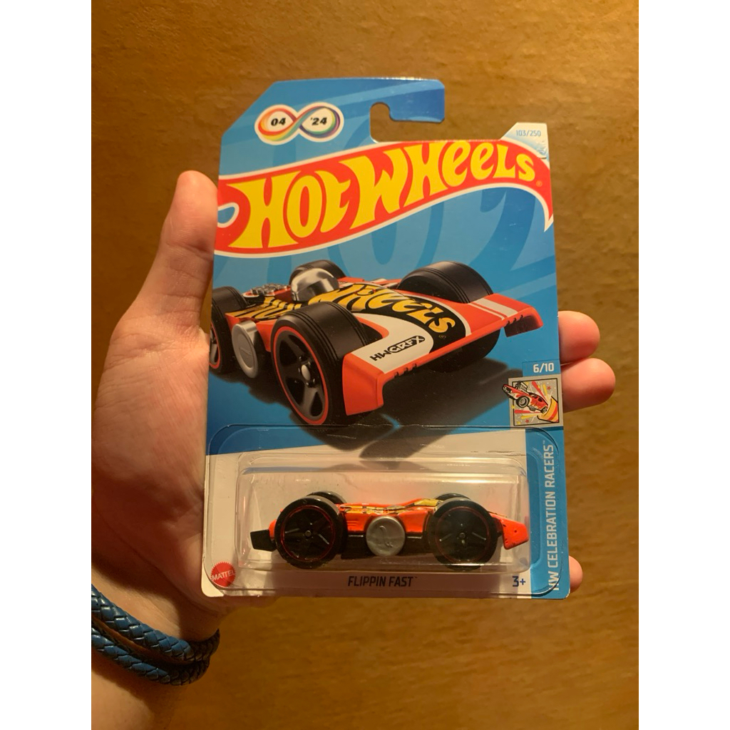 Jual Hot Wheels Flippin Fast OG Orange 2024 Loop Race Racers ...