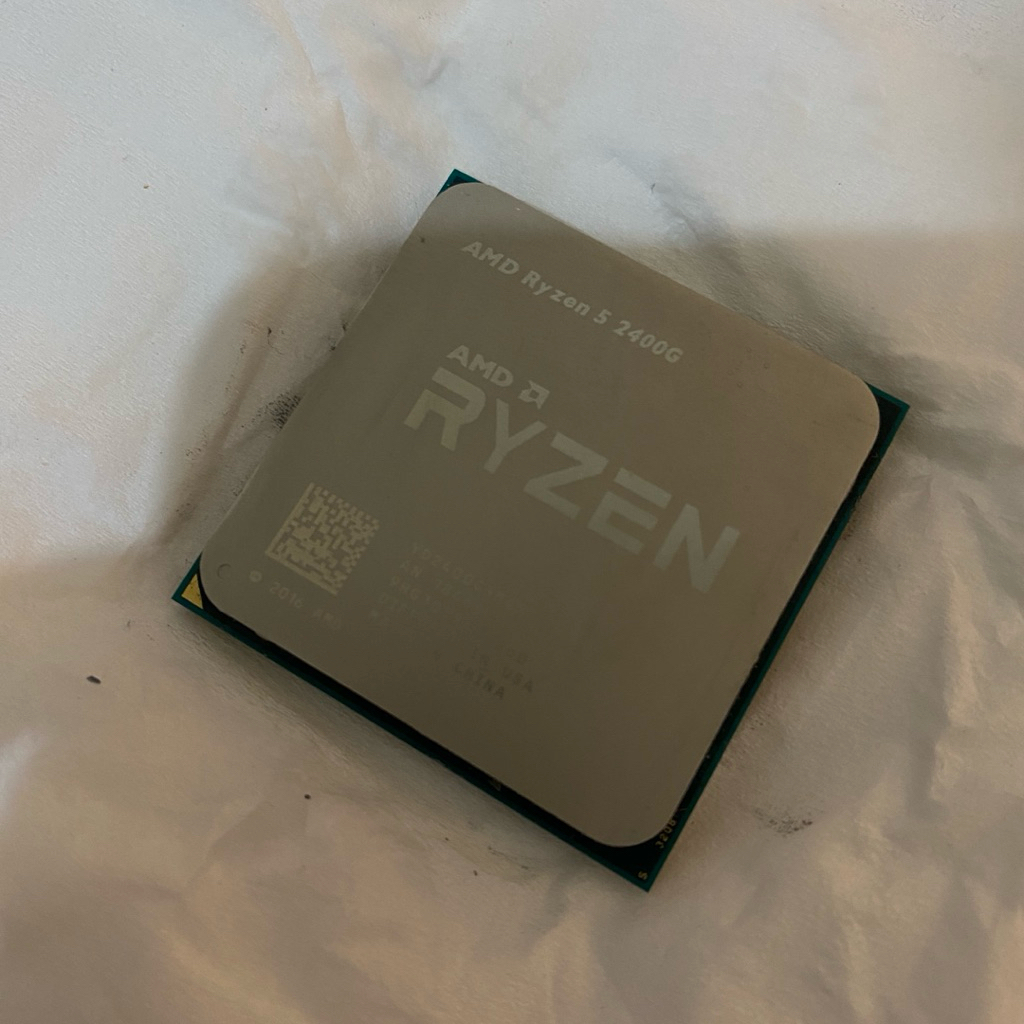 Jual Ryzen 5 2400g + fan no box | Shopee Indonesia