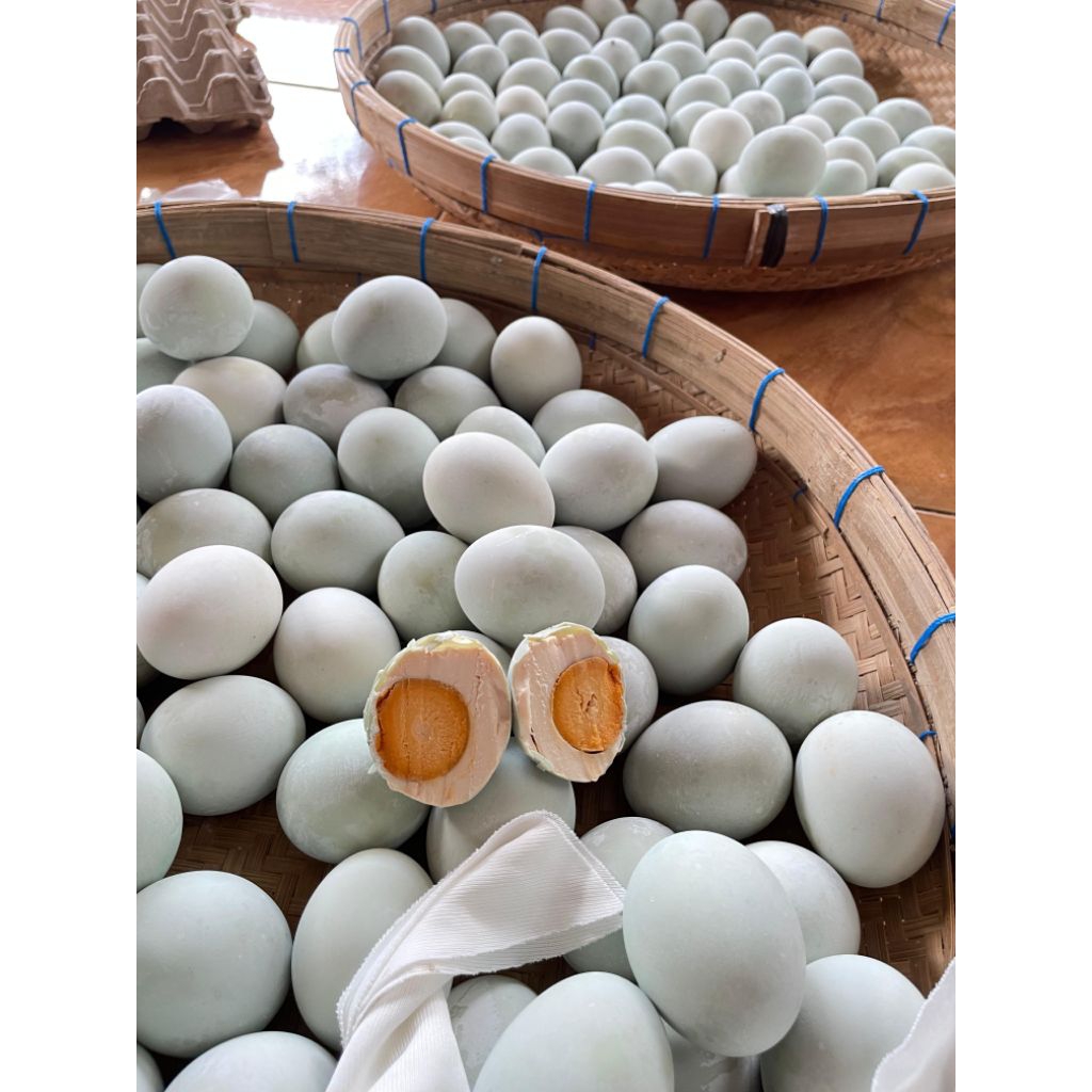 Jual Telur asin masir 5 butir kualitas dijamin BERGARASI | Shopee Indonesia