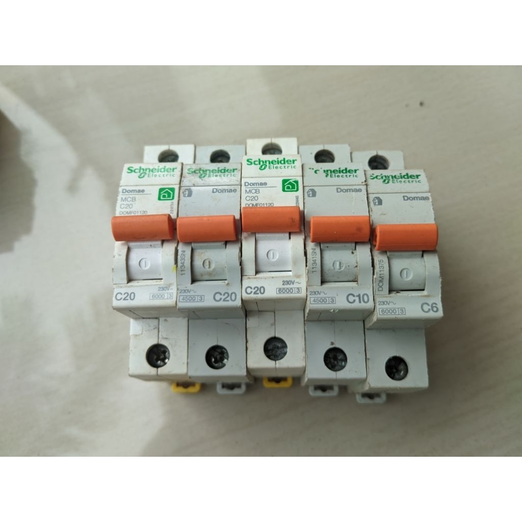 Jual mcb Schneider domae second/bekas normal | Shopee Indonesia