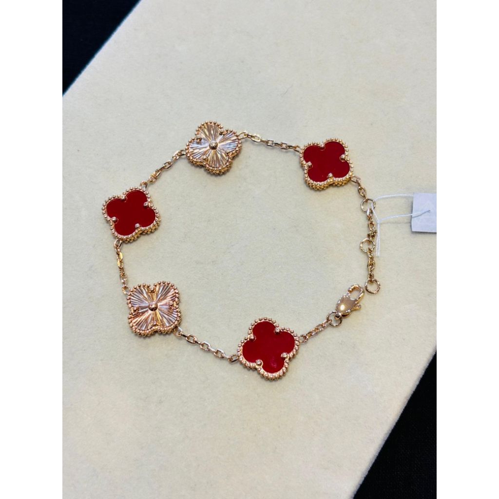 Jual Gelang Rantai Titanium Wanita Model Clover Jumbo Merah Mix Rose ...