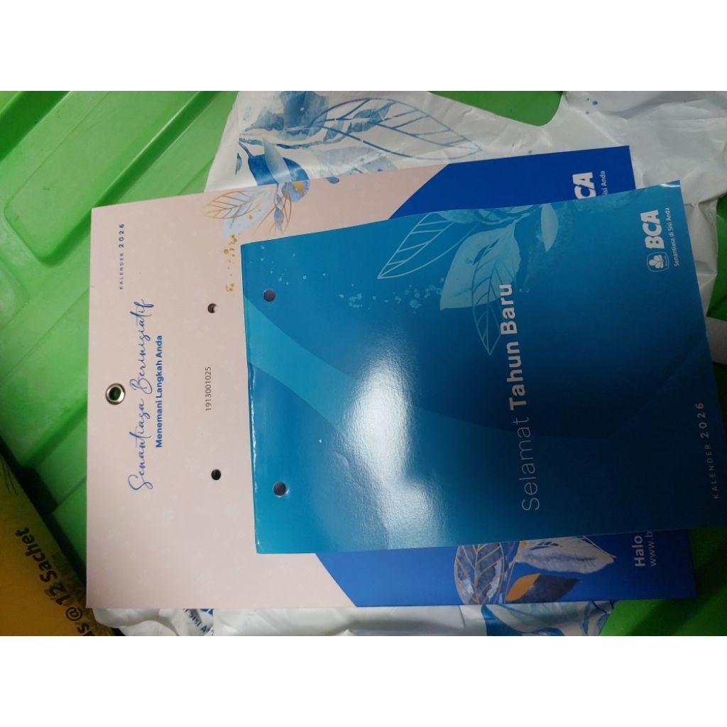 Jual Kalender 2026 BCA/ Kalender BCA/ Souvenir BCA/ Kalender BCA 2026 ...