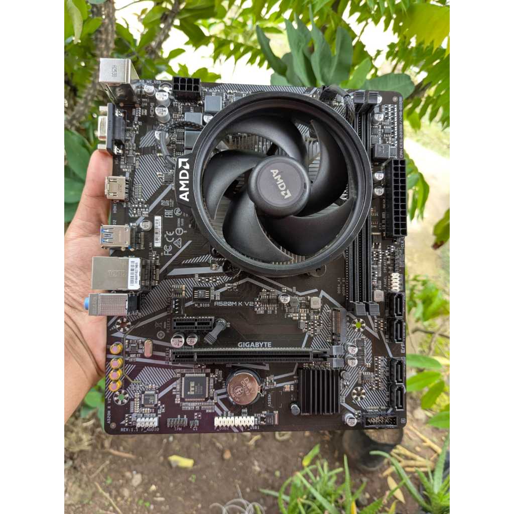 Jual Paket Proci Ryzen 3 3200G + Mobo GIGABYTE A520M K V2 | Shopee ...