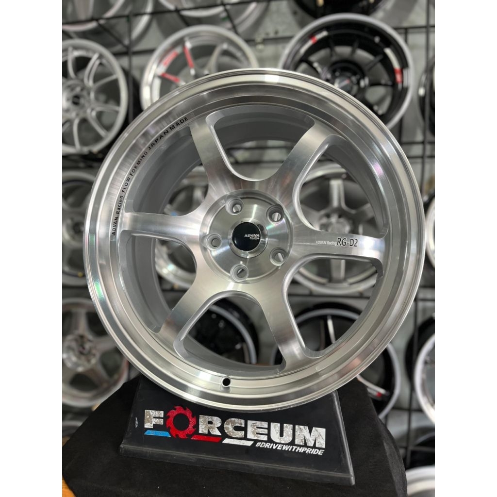 Jual velg advan rg d2 r18 full polish pcd 5x114 lebar 8,5 kondisi baru ...