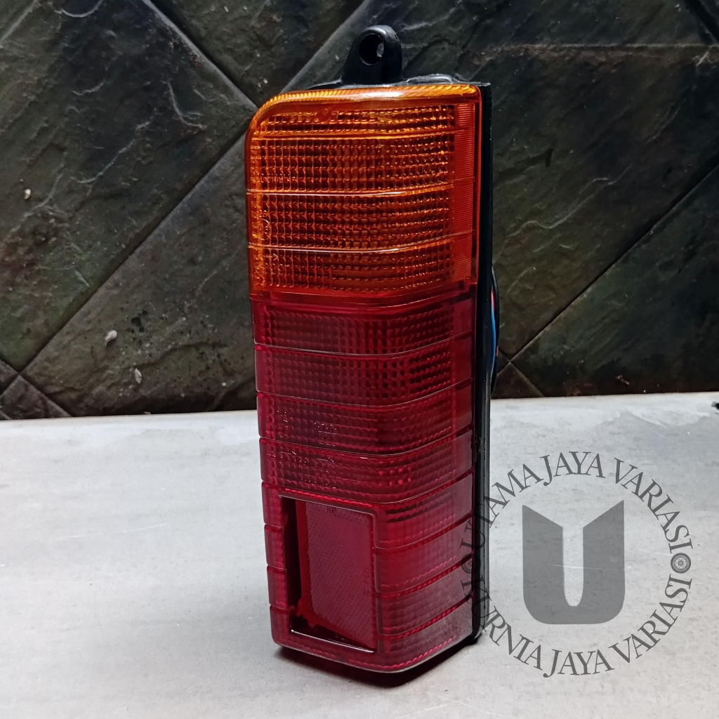 Jual Lampu Stop Daihatsu Zebra Karoseri Astrea - Kanan | Shopee Indonesia