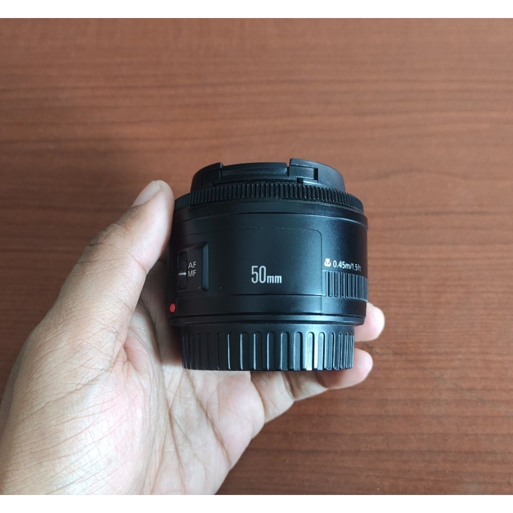 Jual Lensa Fix Canon 50mm f1.8 Mark II Body Mulus Fullset Box Harga ...