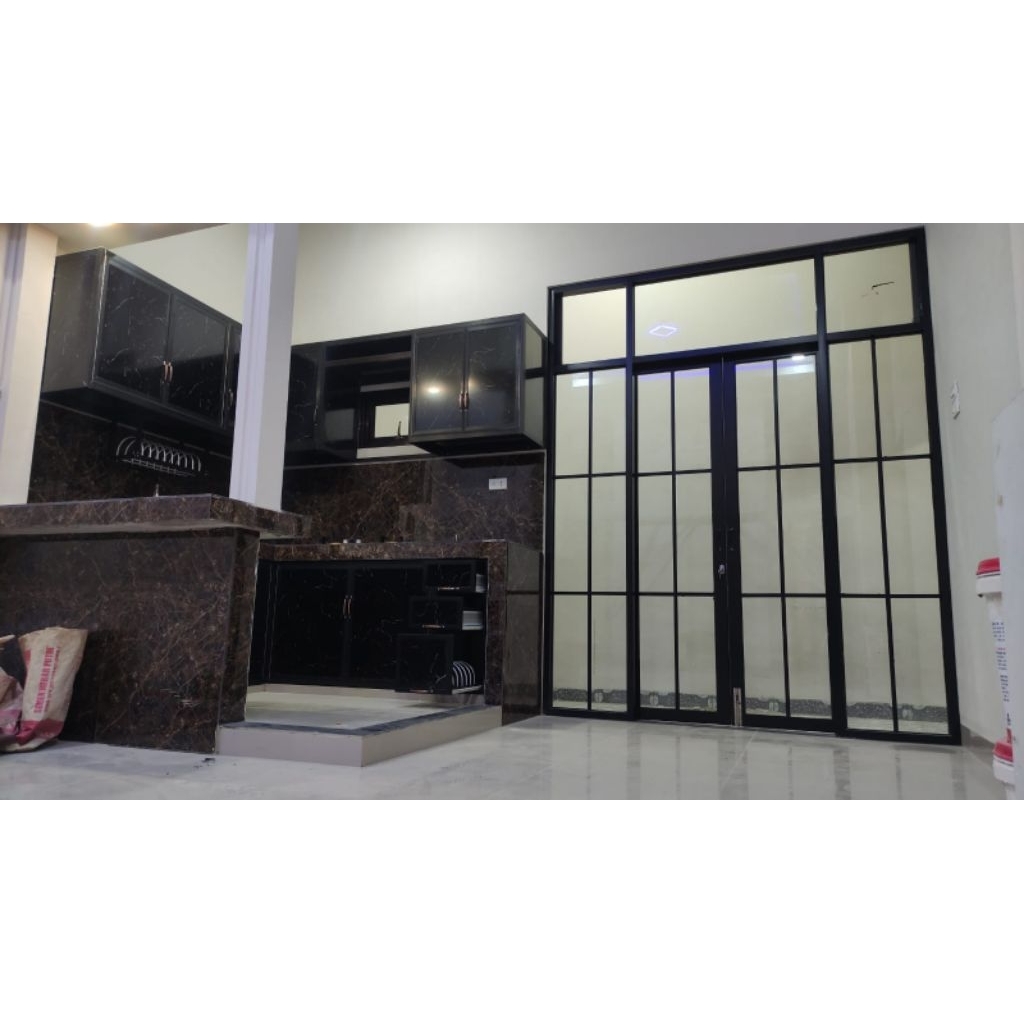 Jual kitchen set,pintu sekat kaca aluminium upvc | Shopee Indonesia