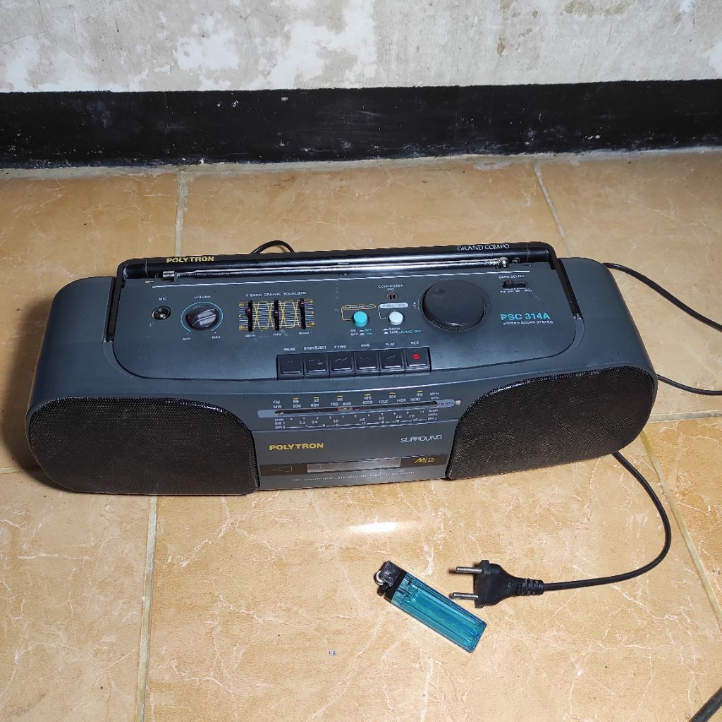 Jual radio compo Polytron bekas masih hidup buat pajangan sesuai di ...
