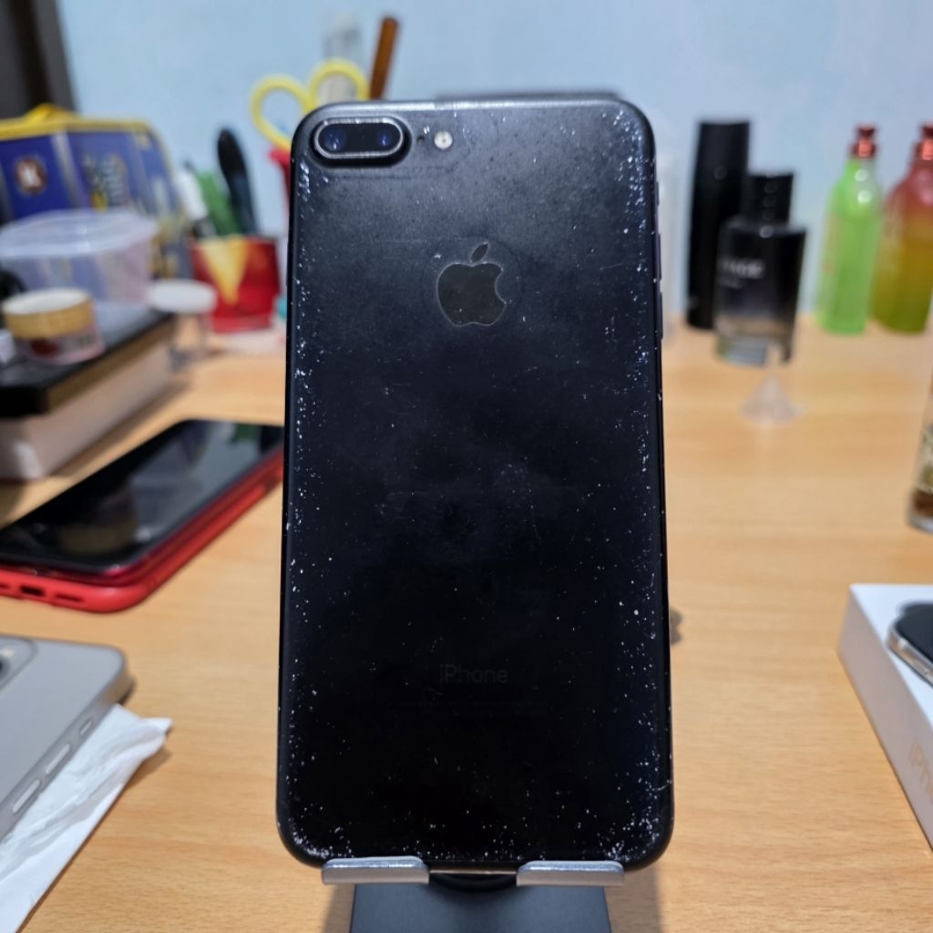 Jual iPhone 7 plus 128Gb hitam mati total cek deskripsi | Shopee Indonesia