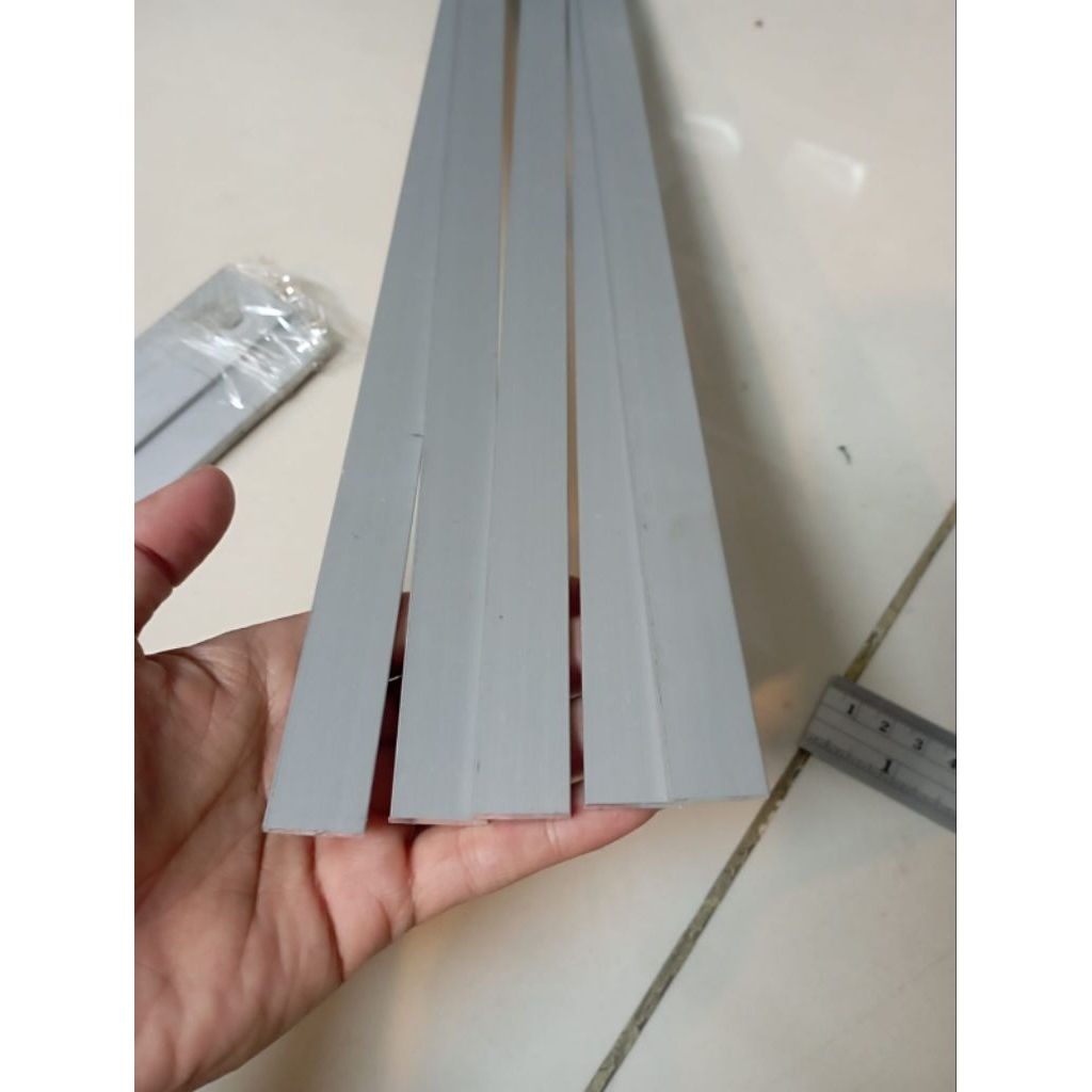 Jual Plat Strip Alumunium Tebal 1mm x 12mm x 3000mm Alumunium | Shopee ...