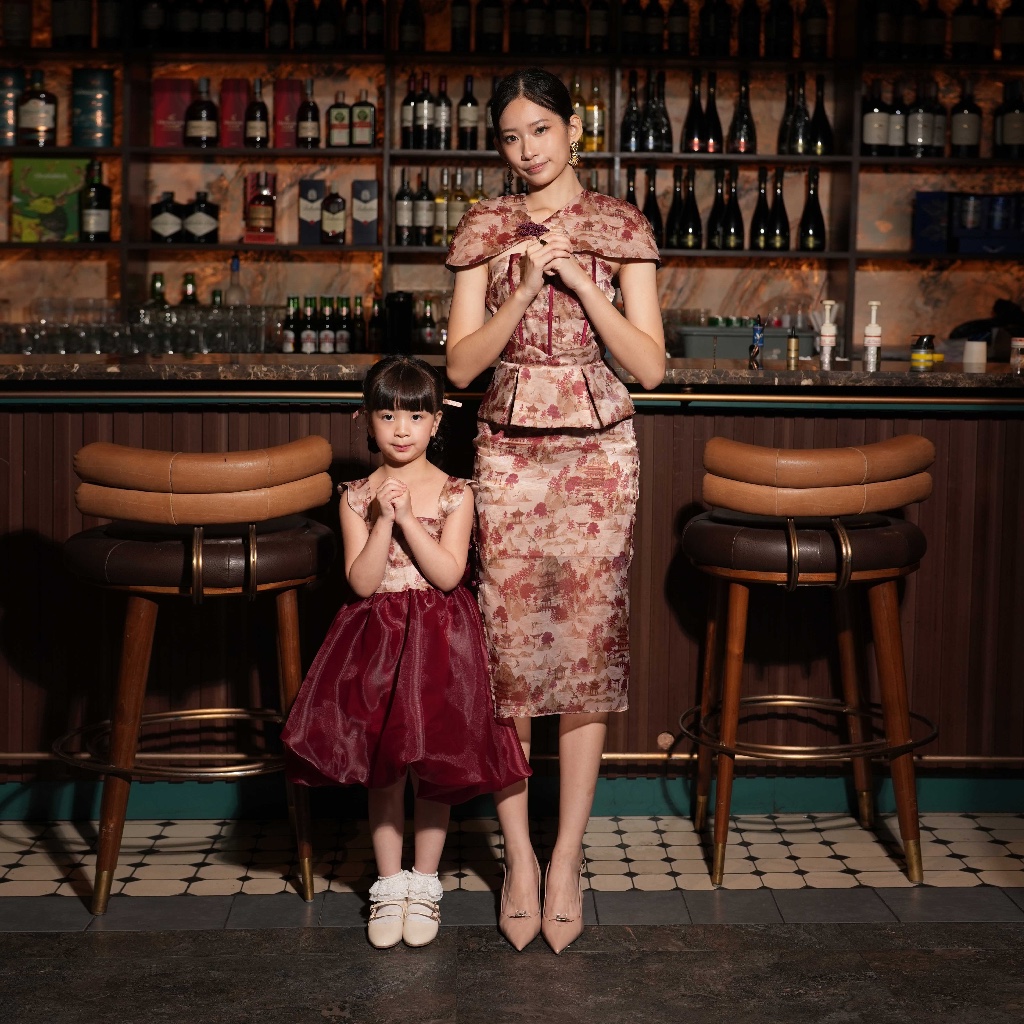 Jual COMA LABEL X CHERE & CHERIE - Ai Dress in Maroon Red & Nude Pink ...