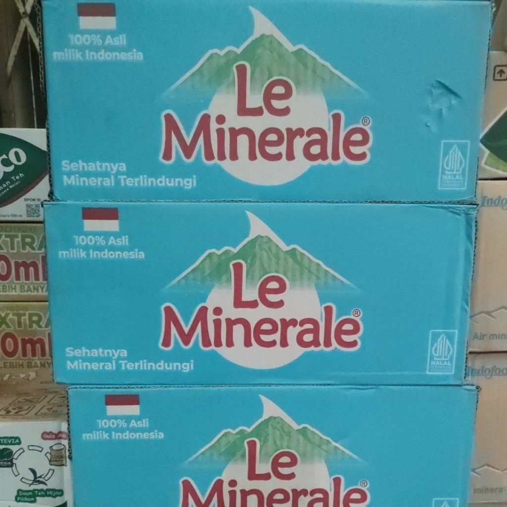 Jual le mineral botol mini 330ml | Shopee Indonesia