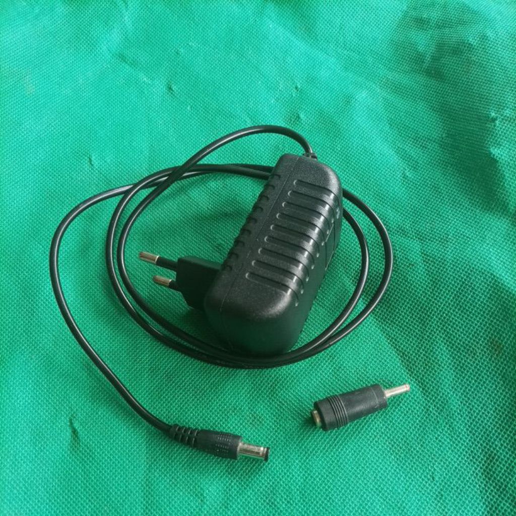 Jual Adaptor CCTV SPC 5V lengkap + sambungan | Shopee Indonesia