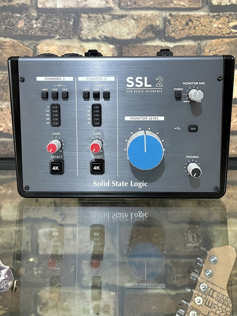 Jual SOLID STATE LOGIC / SSL 2 USB 2-CHANNEL AUDIO INTERFACE ...