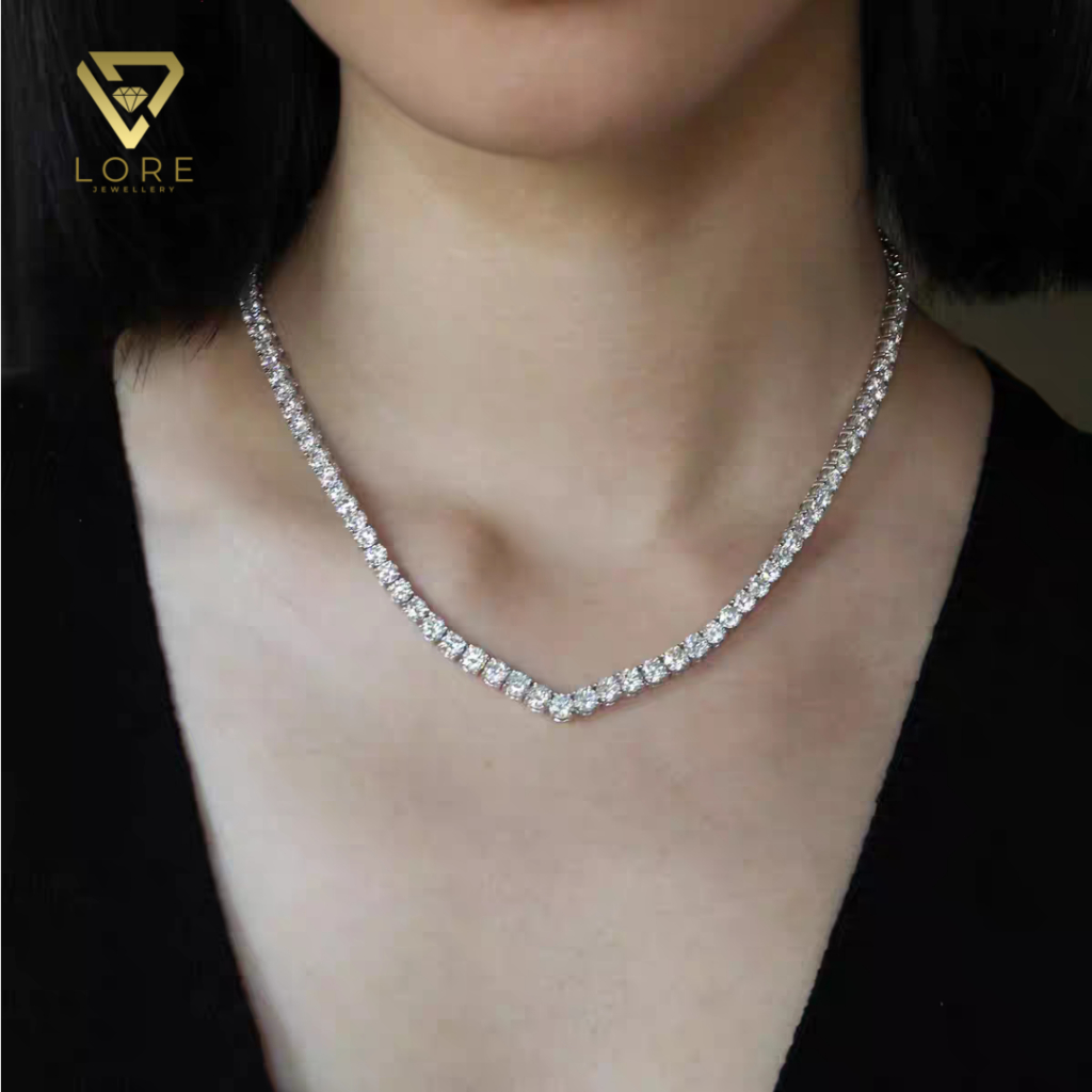 Jual Lore Jewellery - Kalung Moissanite Lapis Emas 18K -Violetta ...