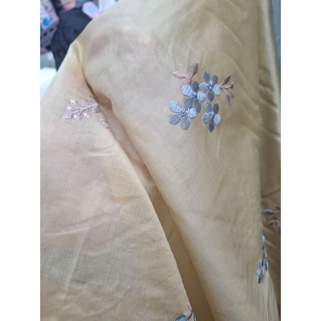 Jual KAIN BAHAN TENCEL BORDIR PREMIUM/BAHAN KEBAYA MEWAH DAN ADEM ...